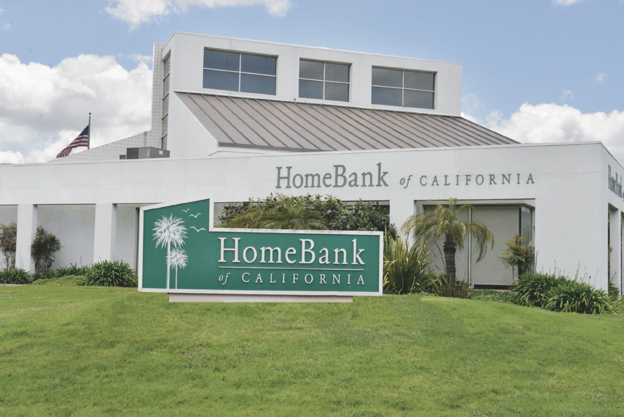 About Us | Home Bank of California